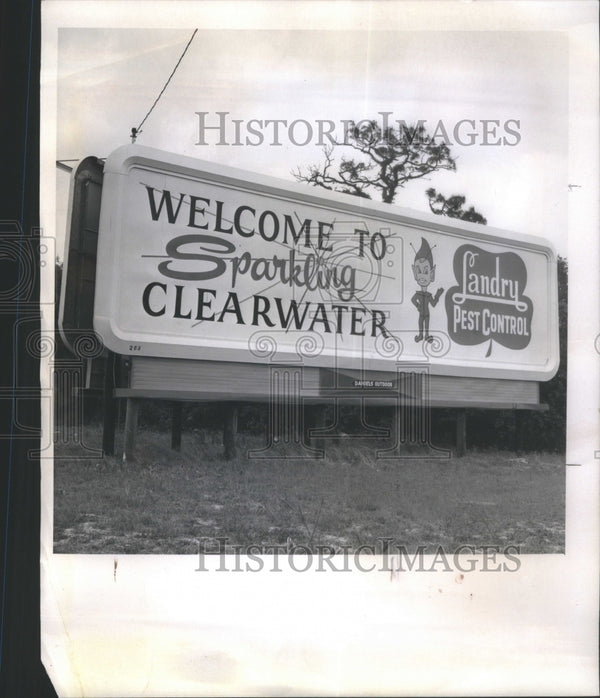 1967 Sign causes controversy in Largo - Historic Images