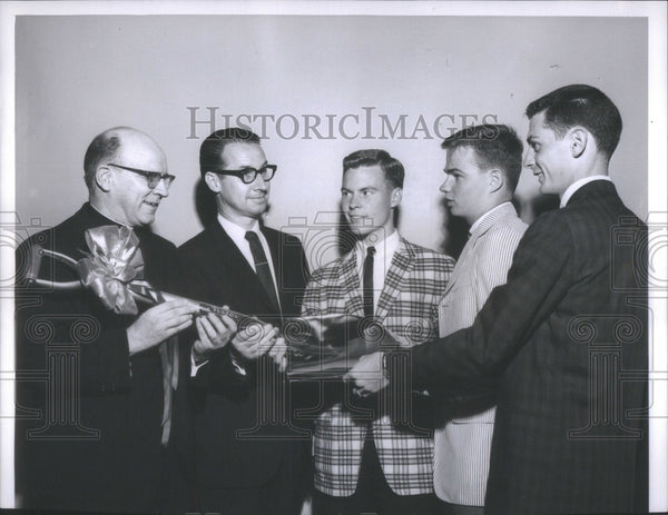 Press Photo Father Koch John Duba Dan Waslsh Jeff Licht - Historic Images