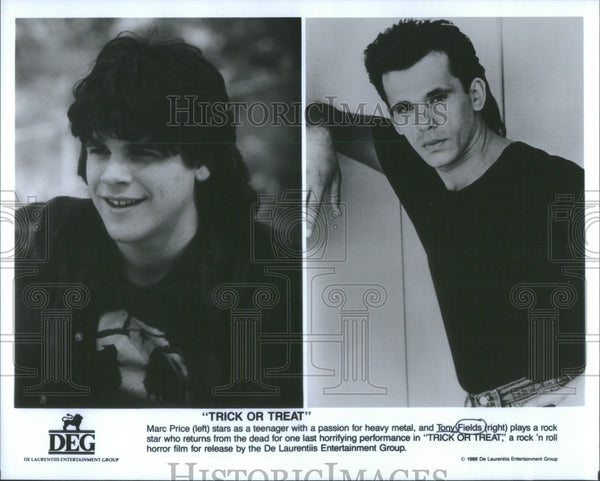 Press Photo Trick or Treat Marc Price Tom Fields - Historic Images