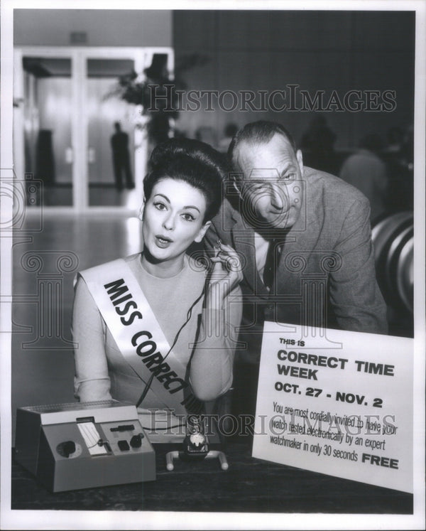 1968 Fran Harding, Queen of the Observance - Historic Images