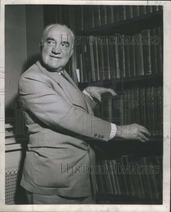 1944, Frank E Compton Being Honored- RSA83225 - Historic Images