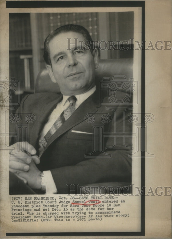 1971 US District Court Judge Conti Seating Office - Historic Images