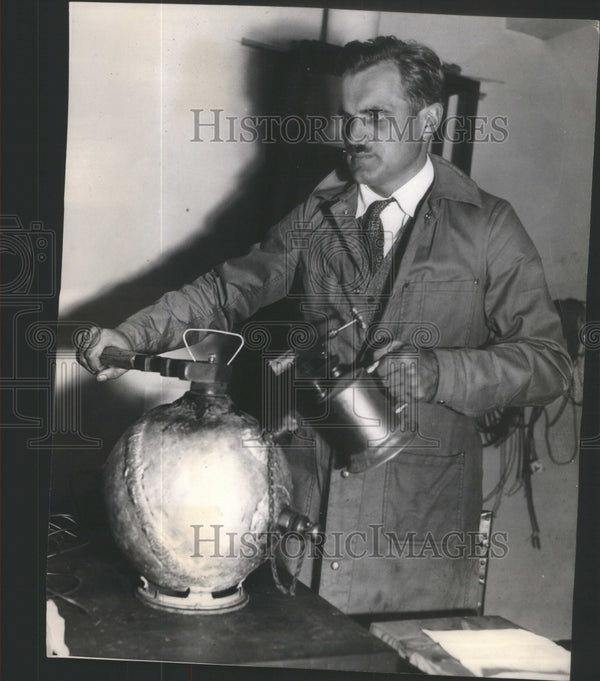 1931, Professor Arthur H. Compton, a University of Chicago Physicist ...