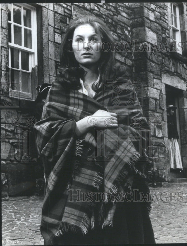 1972 Vivien Heilbron "Kidnapped" - Historic Images