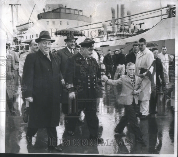 1959 Capt. Sander Klein, master of Prins Johan Willem Friso - Historic ...