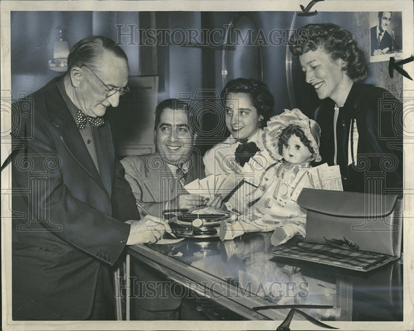 1949 Press Photo Andrew Baird, William Cody, Ida Pettine, and Marjorie ...