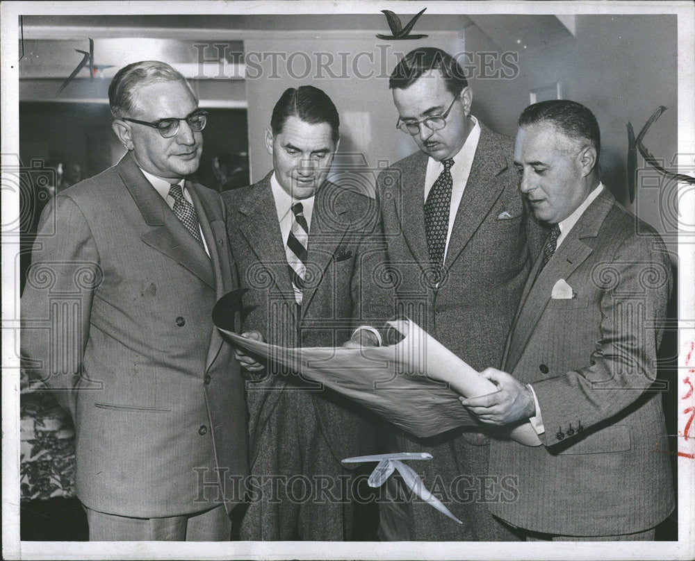 1951 Press Photo Wilbur Deyoung Detroit Attorney Dr Harry Nelson Ameri ...