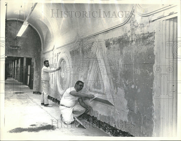 1963 Press Photo Ken Malia Work McNulty Plaster Contractor Ray Krzywio ...