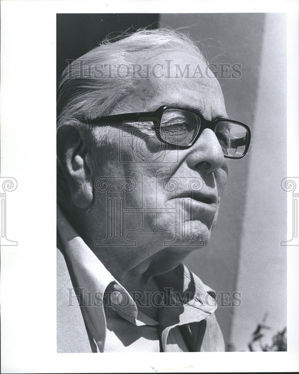 1977 Press Photo Goodman Ace American Humorist Radio Writer Comedian T ...