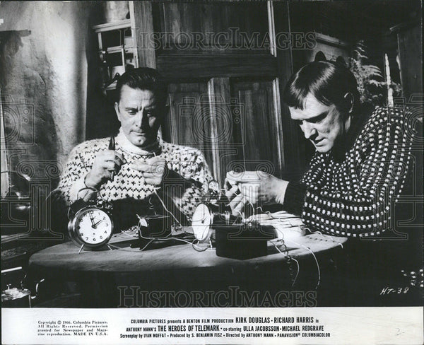 1966 Press Photo Kirk Douglas Richard Harris Heroes Telemark - Historic ...