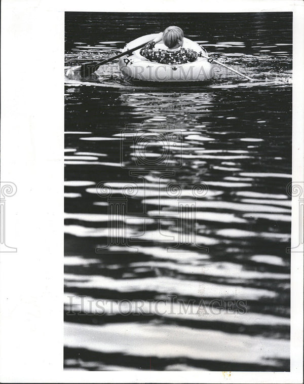 1976 Press Photo Jim Turner Jerry McComas Creek Rubber Rafts Tom Sawye ...