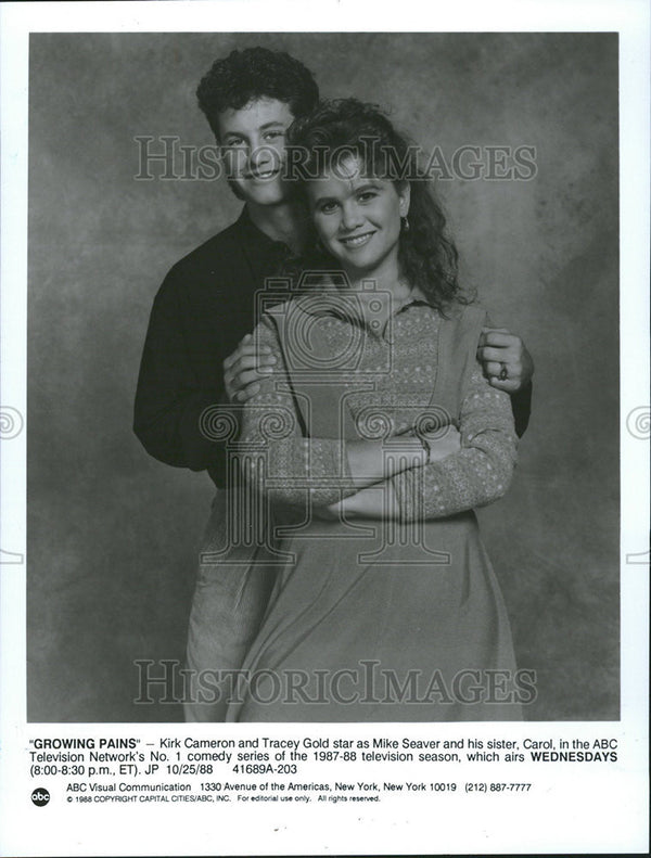 1988 Press Photo Kirk Cameron Tracey Gold Star Mike Seaver sister Caro ...