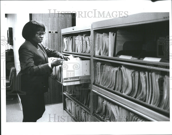 1990 Press Photo Joyce Nichols Civil Service Anne Harkington Personnel ...