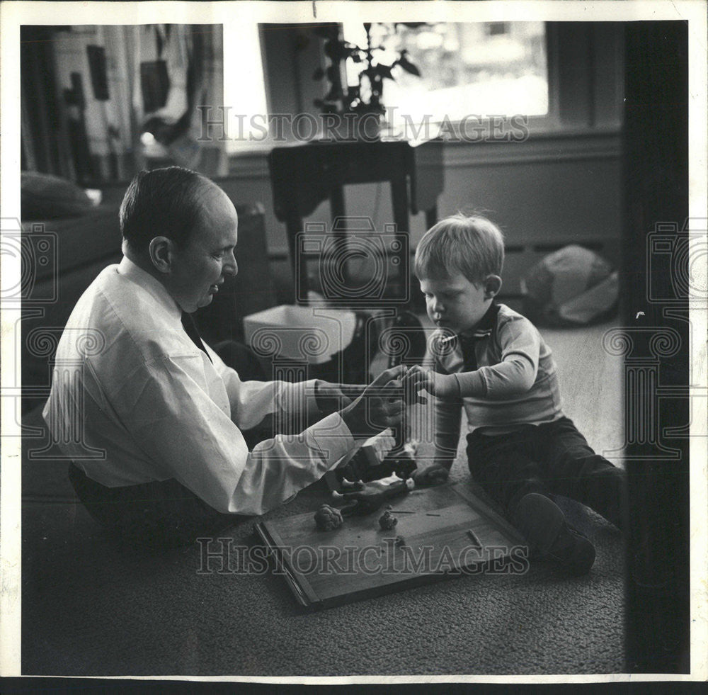 1966 Press Photo Doctorate Richard Kinney Blind Deaf Boy Clark Play Cl ...