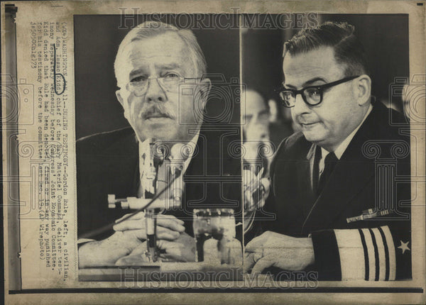 1973 Press Photo Gordon Rule Civil Administrator Issac Kidd chief Navy ...