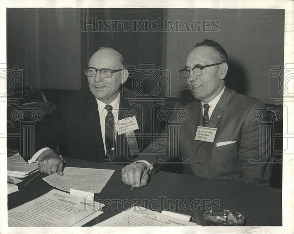 1965 Press Photo Carl Koonz Director Research Swift Co. Chicago ...