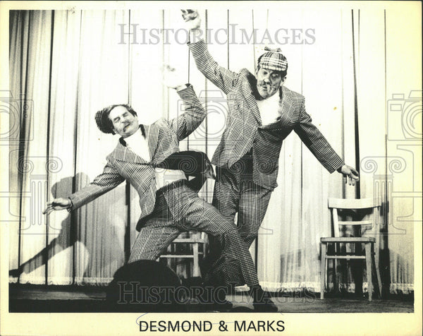 1974 Press Photo Desmond and Marks Comedy Acrobat Entertainers ...