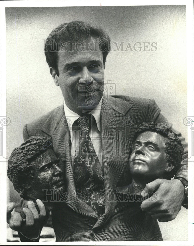 1977 Press Photo Terry Diamond Chicago Dynell Electronics - Historic Images