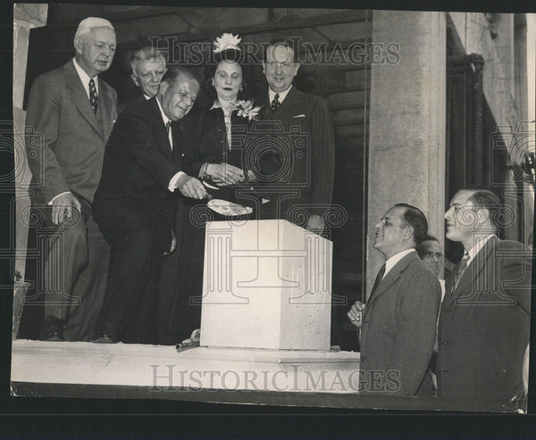 1949 Press Photo Maurice Goldblatt Businessman Chicago Area Illinois ...
