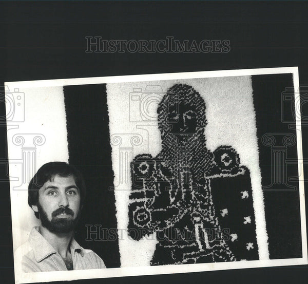 1979 Press Photo Mark Horowitz Rug Knight Medieval English Tombstone G ...