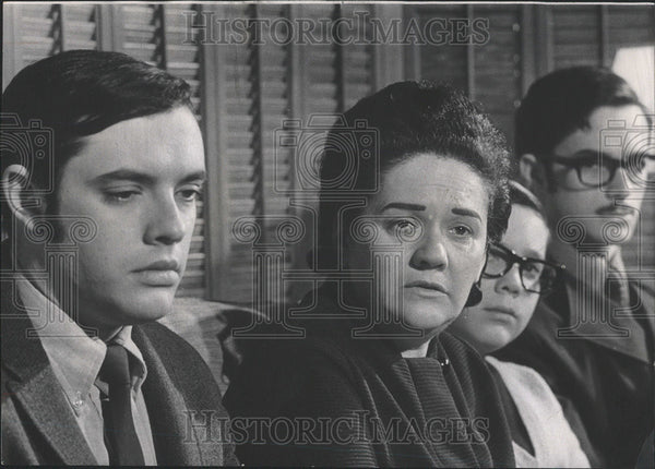 1969 Press Photo Haskell Karp heart transplant patient member sorrow e ...