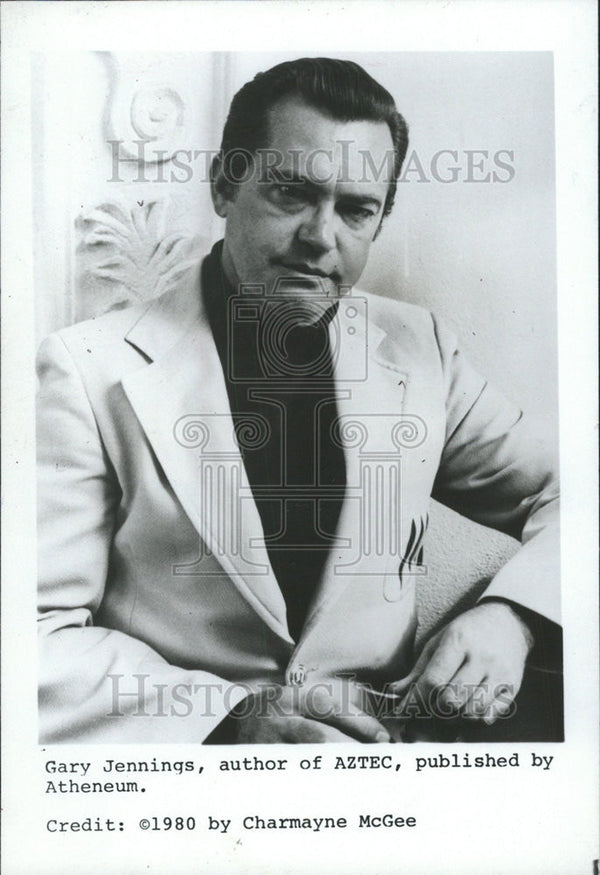 1980 Press Photo Gary Jennings author "Aztec" - Historic Images