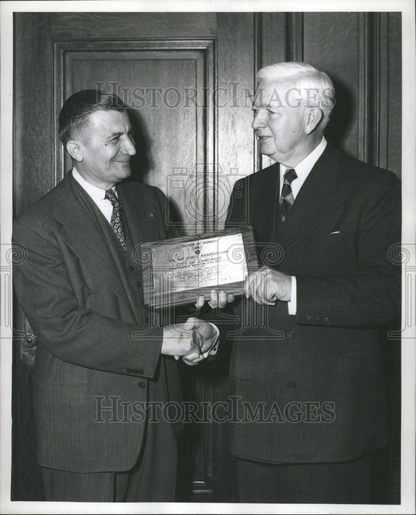 1944 Press Photo Ray Ireland Mayor Martin Kennelly Wing Commander Chic ...
