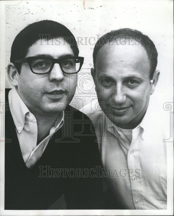 1967 Press Photo SAUL ILSON ERNEST CHAMBERS PRODUCERS - Historic Images