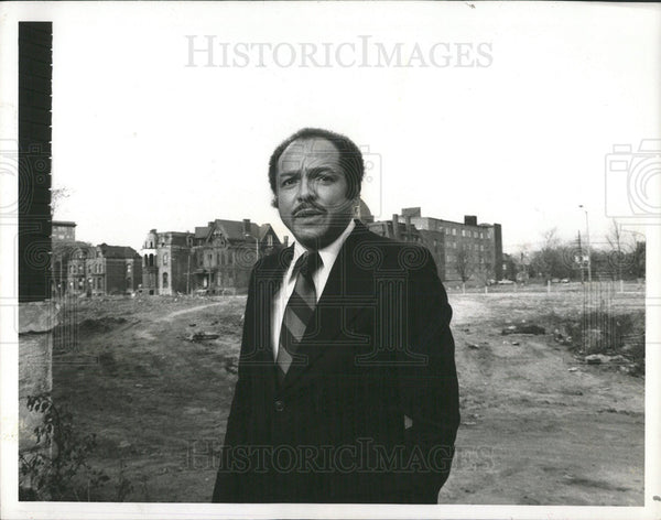 1977 Press Photo NBC's Carl Stokes B4 A 3 Hour Special About Violence ...