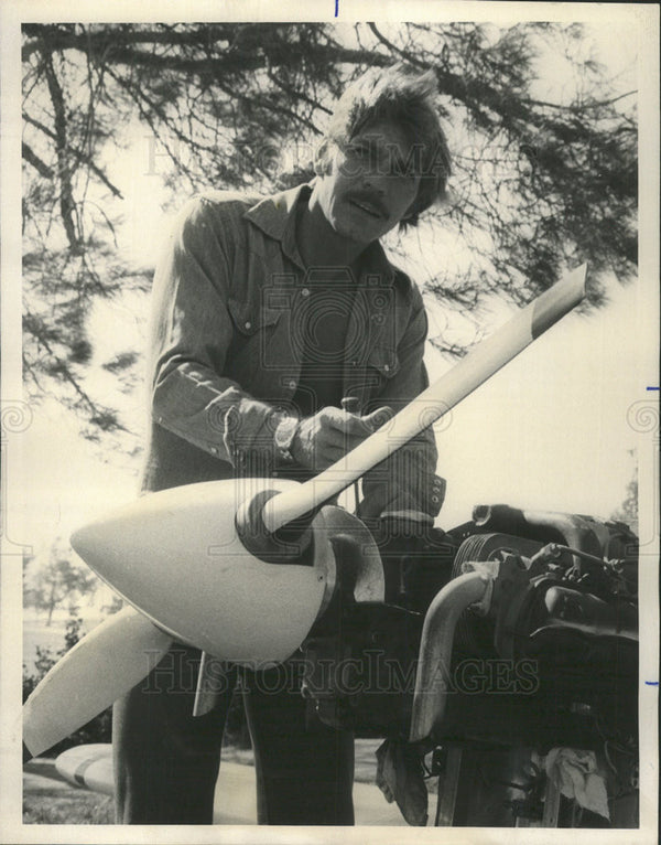 1976 Press Photo Subject Christopher Stone Program Spencer Pilots CBS ...