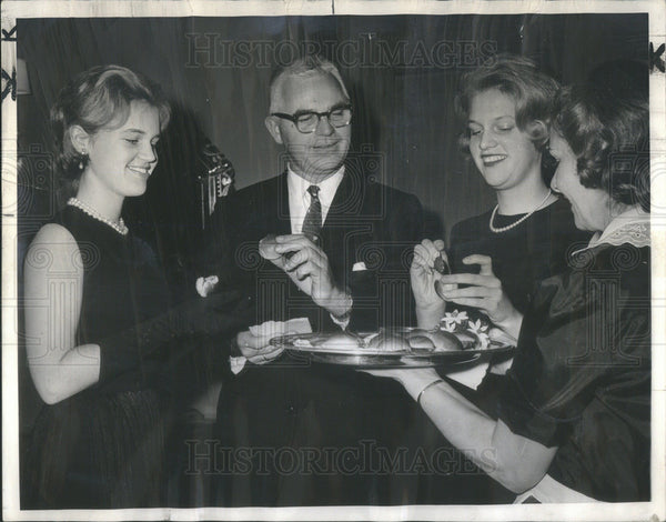 1963 Thoedore Donaldson daughters Tracy Holly Fortnightly Club ...