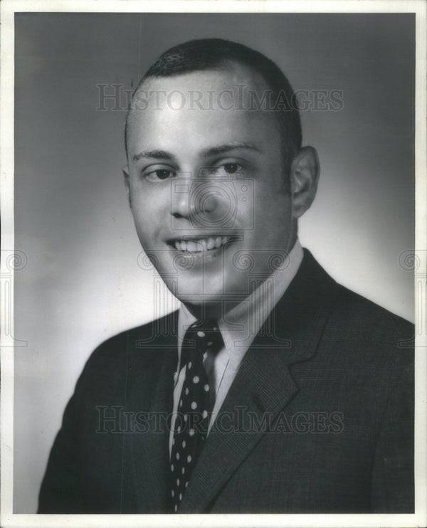 1968 David Baum WIND newscaster and city hall reporter - Historic Images