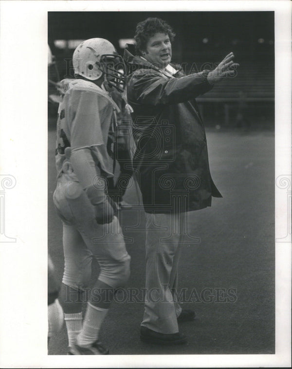 1983 Evergreen High Coach Jim Fortner Instructs His Players At Practice ...