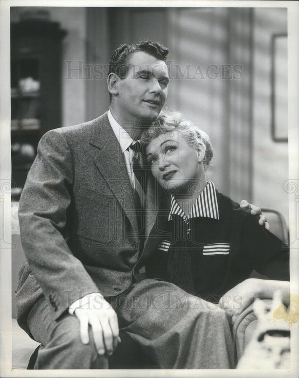 1953 Press Photo Arden Heart-Heart Talk With Robert Rockwell In Our Mi ...