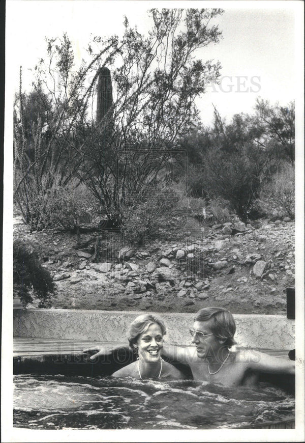 1978 Jon Ruby Wife Lew - Historic Images