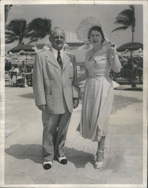 1955 Chicagoan Mrs Mrs Titus Haffa - Historic Images