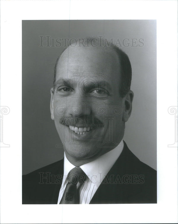 1999 Press Photo Robert Sillerman Businessman SFX Entertainment - RSC8 ...