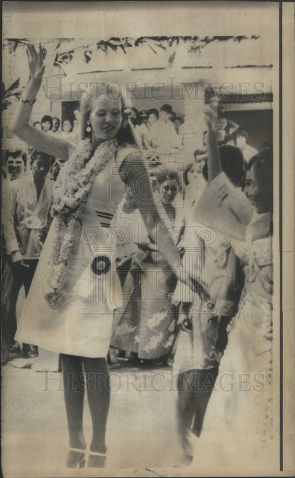 1974 Karen Morrison Miss USA - Historic Images