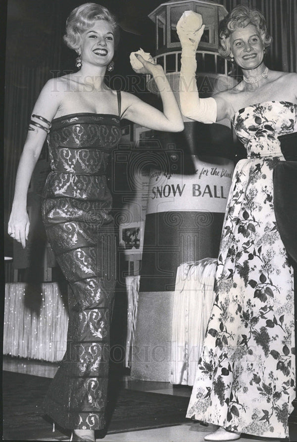 1962 Press Photo Mrs. Comer Plummer Jr. and Mrs. Louis Keppenheimer in ...