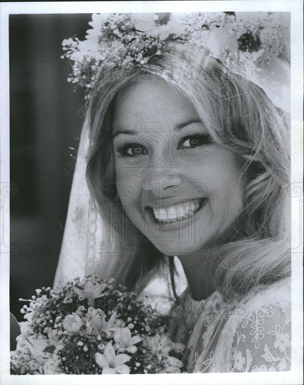 1972 Press Photo Actress Monnie Ellis in "Gidget gets Married ...
