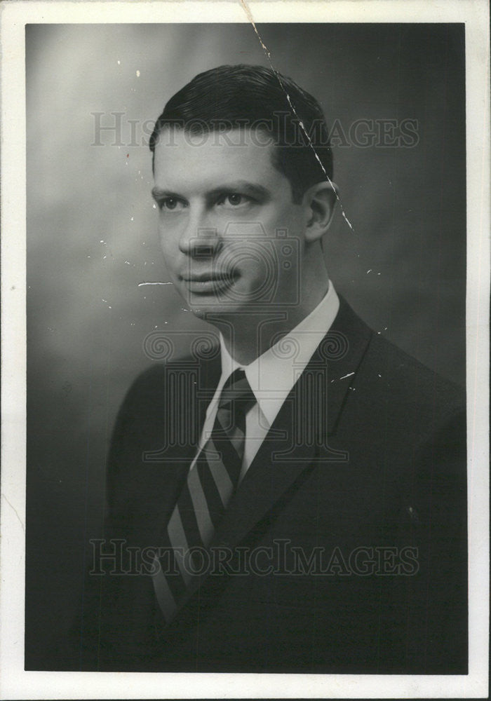 1975 Press Photo Charles E. Selinske United States New York Banking Ex ...