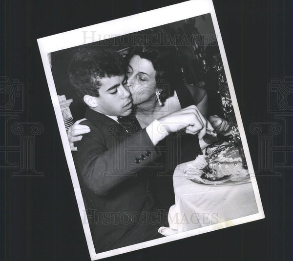 1956 Press Photo Anna Magnani Italian Stage Film Actress With Son Luca ...