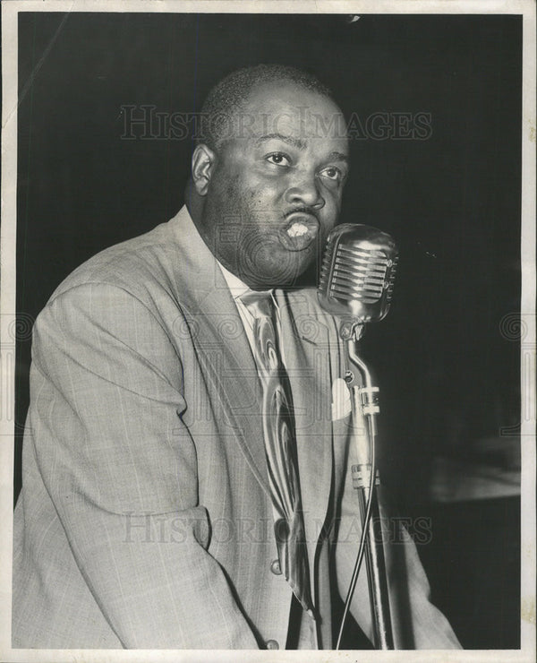 1952 Press Photo Sam Parks Rep. Community Relations Dept. CIO Packing ...