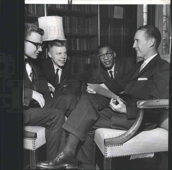 1960 Press Photo Julius Lopez FBI Incharge Chicago - Historic Images