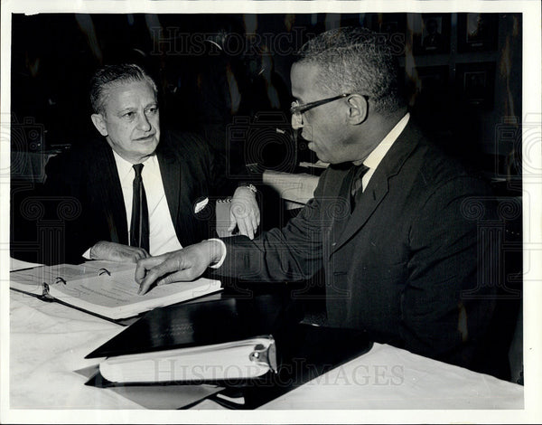 1964 Press Photo Judges School Hyman Feldman George Leighton Books ...
