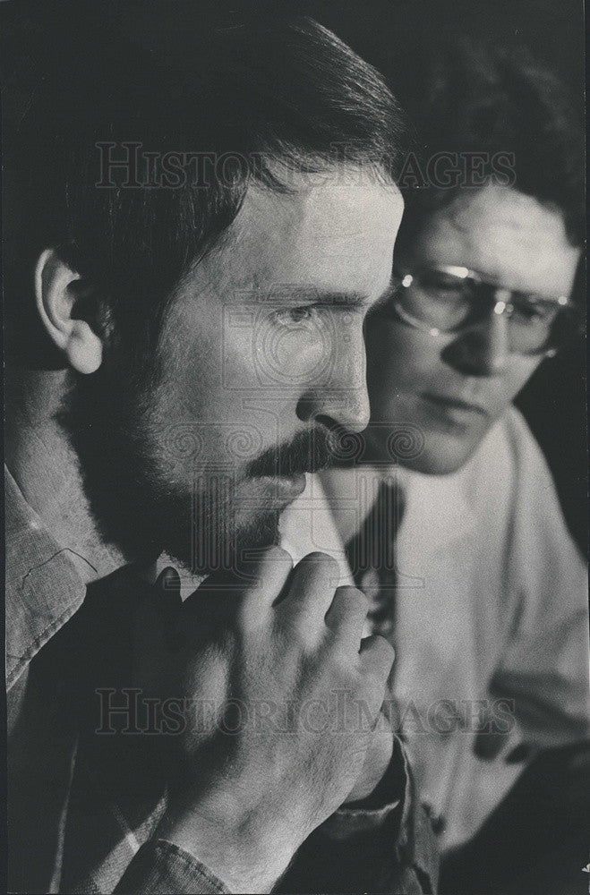 1975 Press Photo Doctor John Raba Kevin Geraghty Strike County Hospita ...