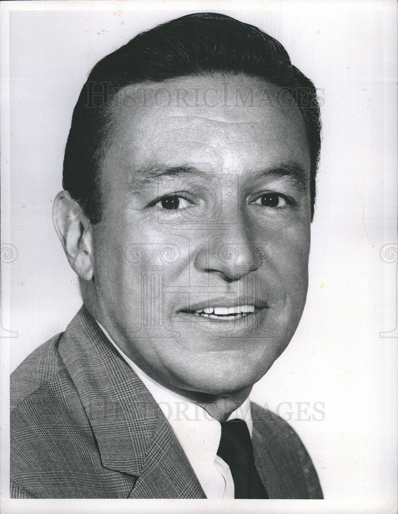 1972 Press Photo CBS News Correspondent Mike Wallace - Historic Images