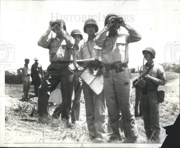 1942 Press Photo Maj. Gen. R. M. Mitchell Marine aviation chief, Lt. G ...