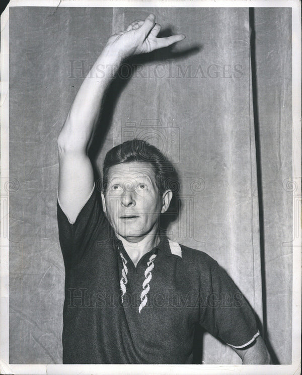 1957 Press Photo Danny Kaye - Historic Images