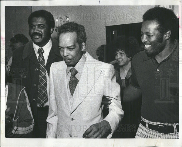 1977 Press Photo Boxing Greats Ernie Turrell, Walter Moore & Bob Satte ...
